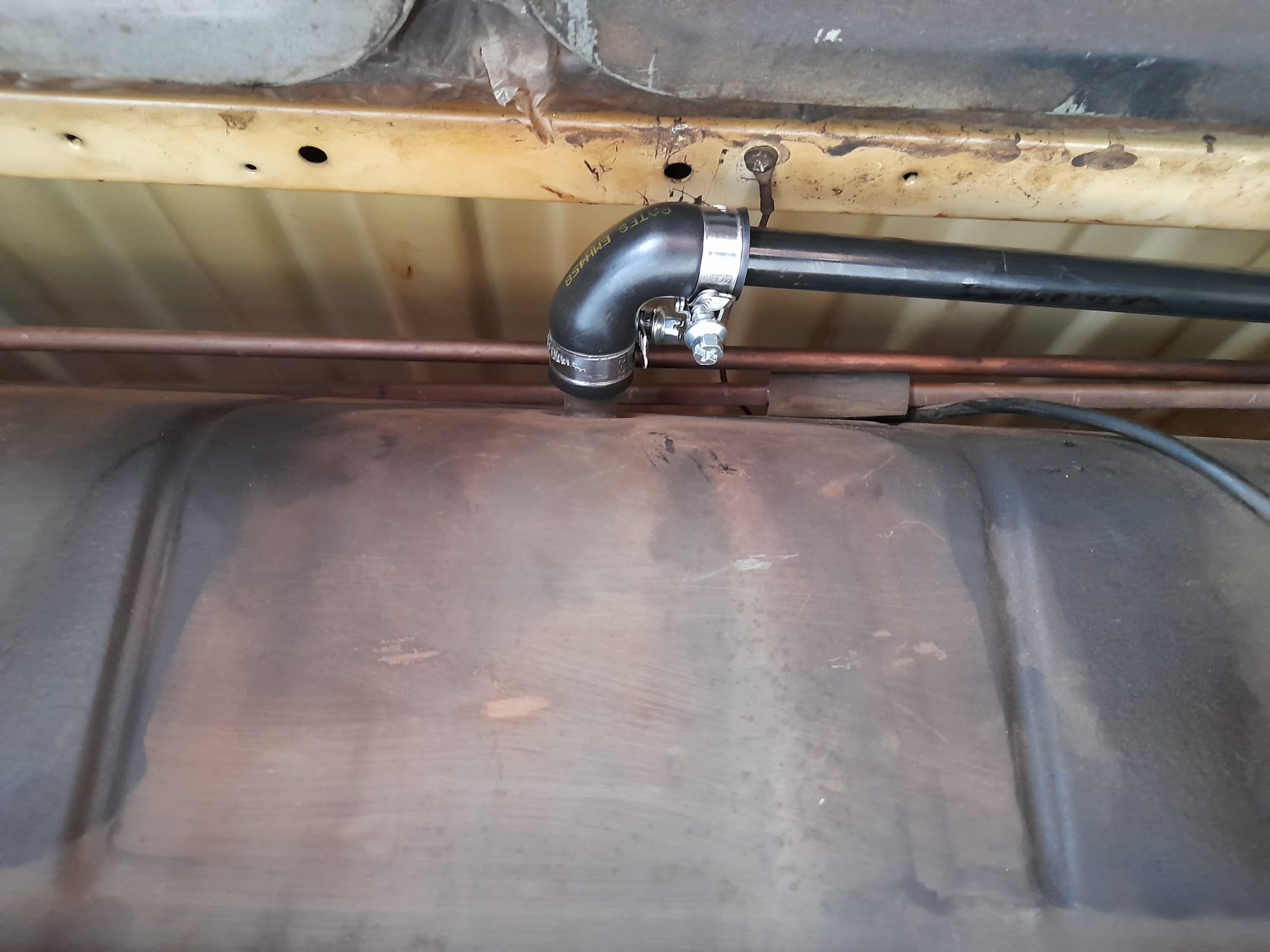 Tankentlüftung Tankschlauch winkelig Entlüftung Tank VW Bus T2 T2ab T2b ...